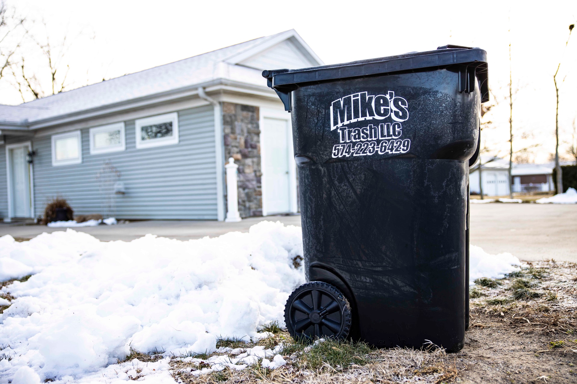 Mike's Trash Service - Your Trusted Neighborhood Waste Management